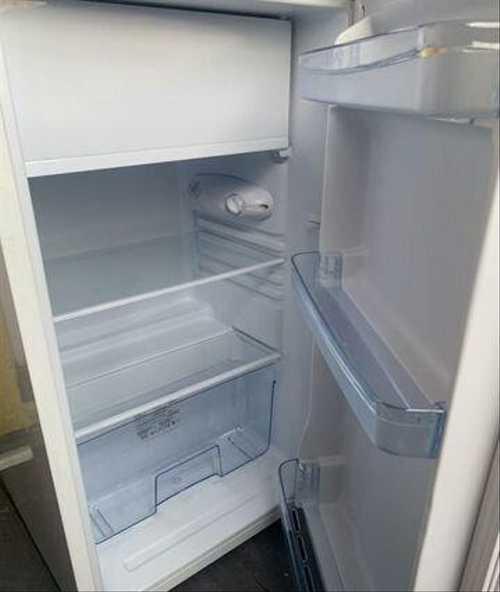 Холодильник Hansa FM 106.4
