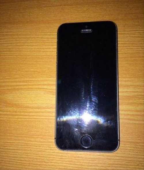 Телефон iPhone5s 16gb