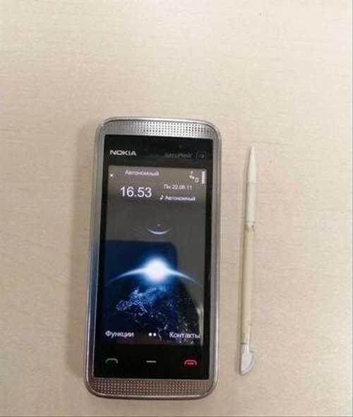 Телефон Nokia 5530