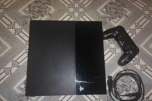 Продам sony playstation 4