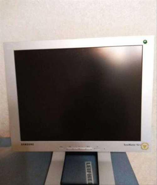 Монитор Samsung SyncMaster 152s