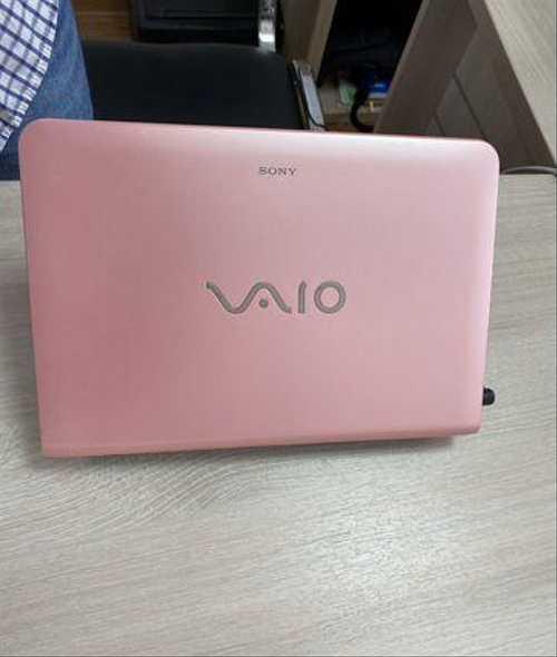 Ноутбук sony vaio sve111b11v i3