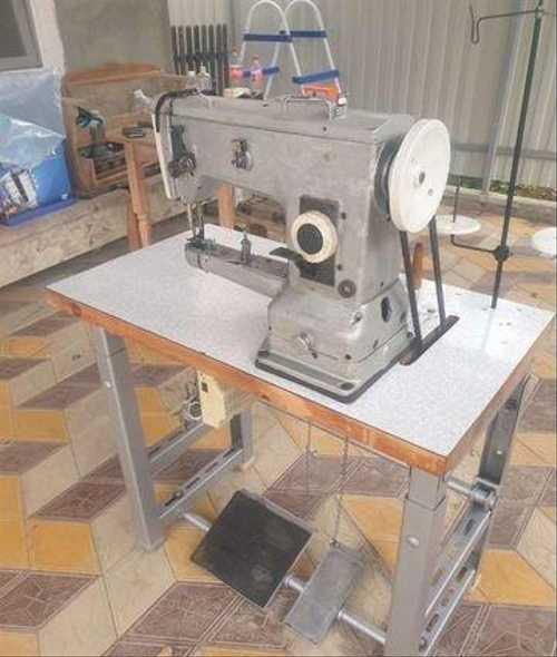 Рукавная швейная машина окантовочная