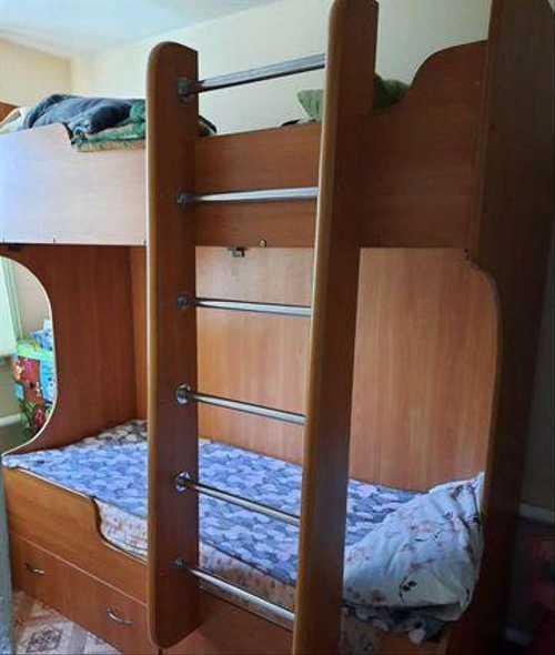Двухъярусная кровать бу