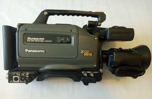 Видеокамера Panasonic AG -DP800