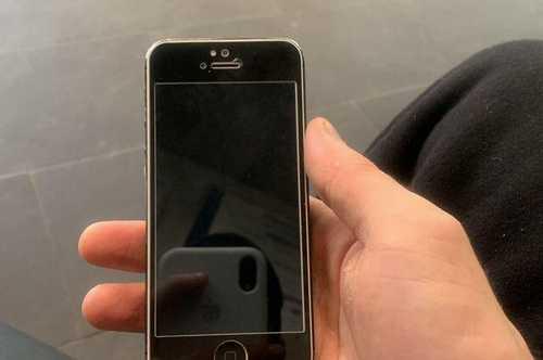 Телефон iPhone5