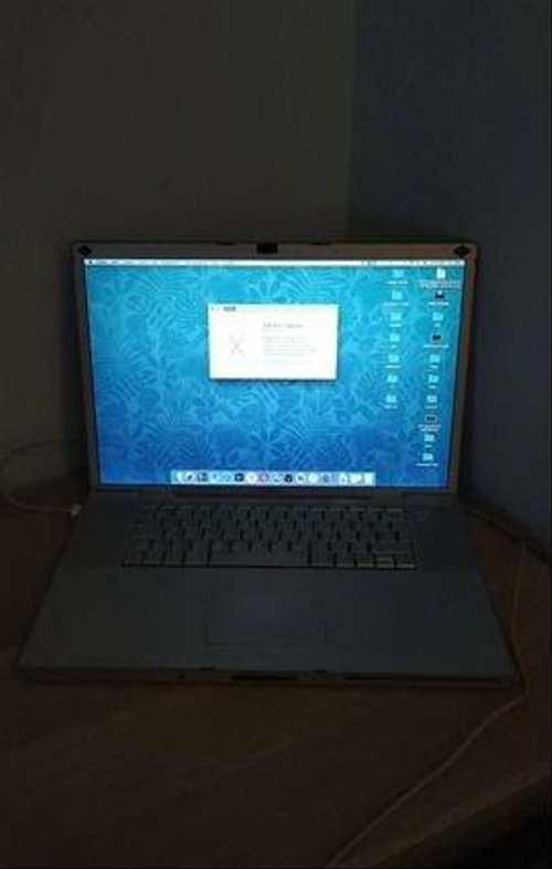 Apple MacBook pro 17' a1229