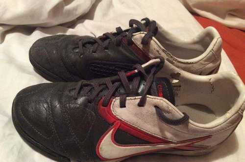 Бутсы Nike ctr360 сороконожки 35 размер кожа