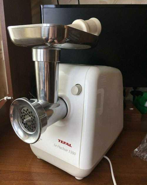 Электро мясорубка Tefal Le hachoir 1500 8574