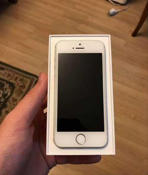 iPhone SE 64 Gb