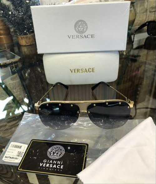 Очки солнцезащитные versace