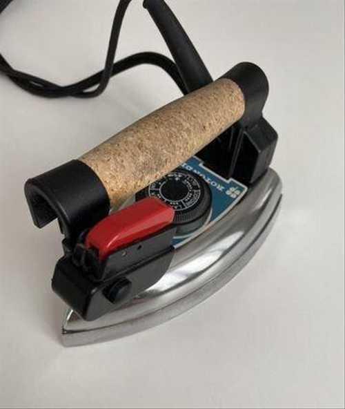 Утюг Rotondi EC-100