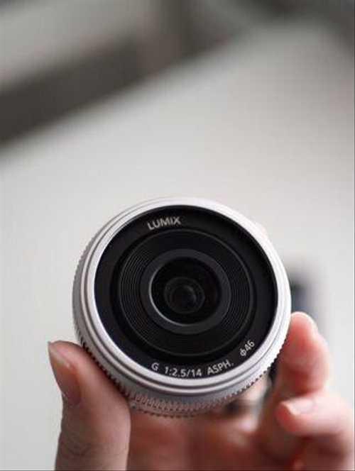 Объектив Panasonic Lumix G 14mm f/2.5 II