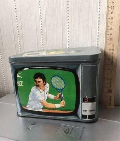 Коробка жестяная в форме телевизора. Теннис