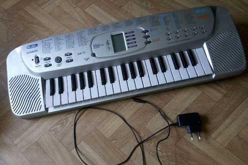 Мини-синтезатор Casio SA-75