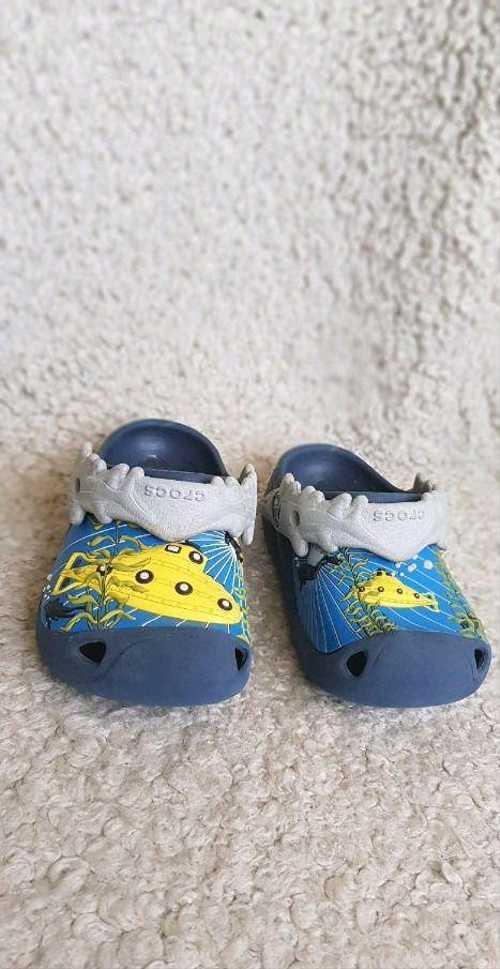 Crocs c 8/9