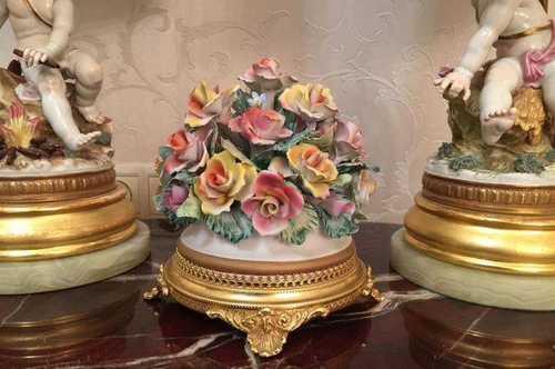 Композиция Цветы, фарфор Capodimonte, Италия