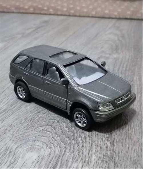 Модель автомобиля Lexus rx300