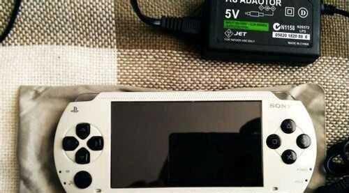 Sony PSP 1003 с играми