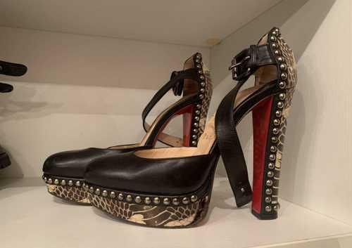 Туфли Christian Louboutin