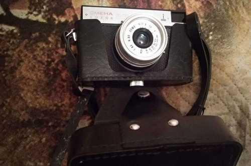 Плёночный фотоаппарат Смена в фирменном чехле