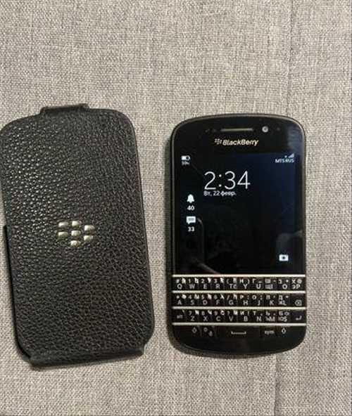 Телефон BlackBerry Q10