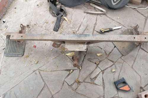 Фаркоп на ваз 2121