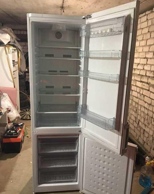 Холодильник»веко»