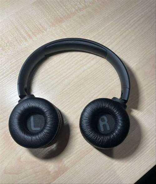 Беспроводные наушники jbl бу tune500BT