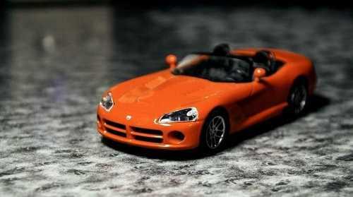 Dodge Viper SRT 10 1/43