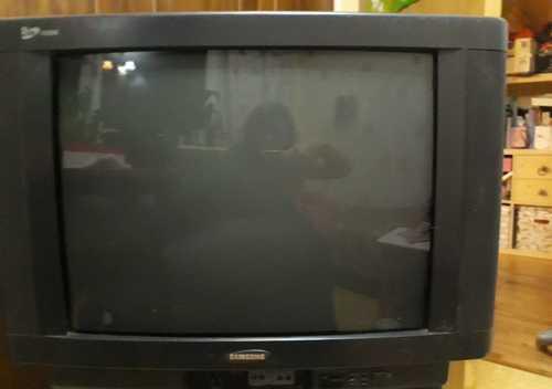 Телевизор Самсунг 51см диагональ
