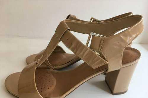 Босоножки женские Clarks 37 размер