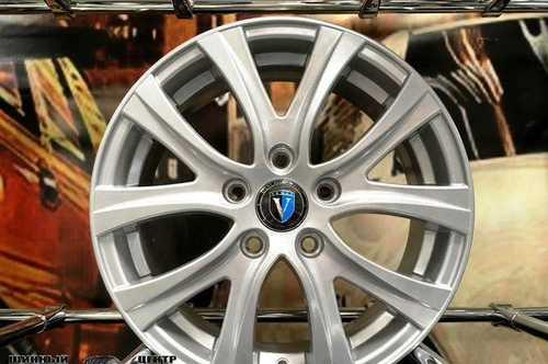 Новые литые диски R16 на Renault Duster, Kaptur