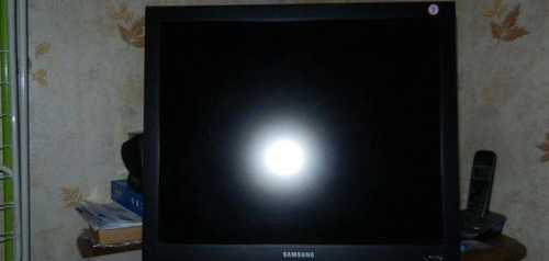 Монитор Samsung SyncMaster 193P+