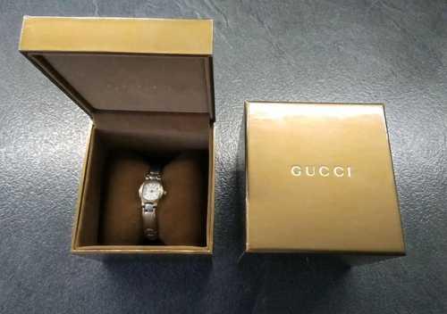 Часы Gucci