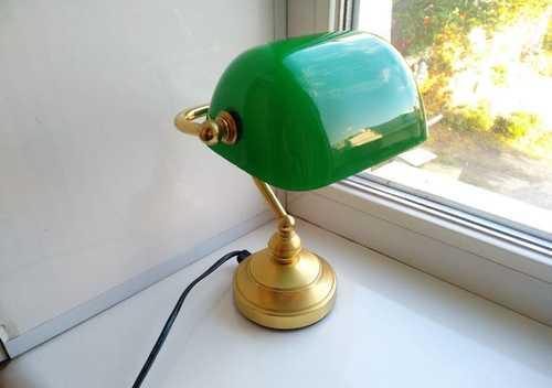 Лампа настольная с зеленым плафоном Германия