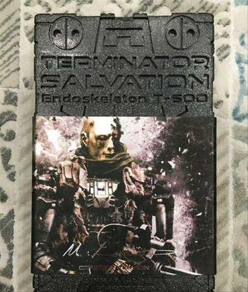 Hot toys Terminator Salvation T-600 Endoskeleton