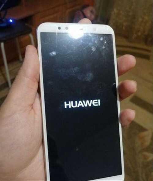 Телефон Huawei у5