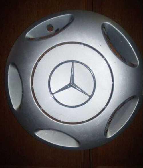 Колпаки на Mersedes Benz