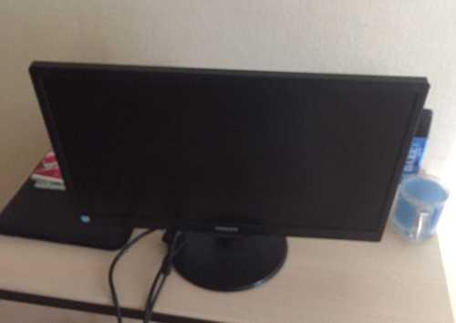 Монитор Philips 21.5(56см)