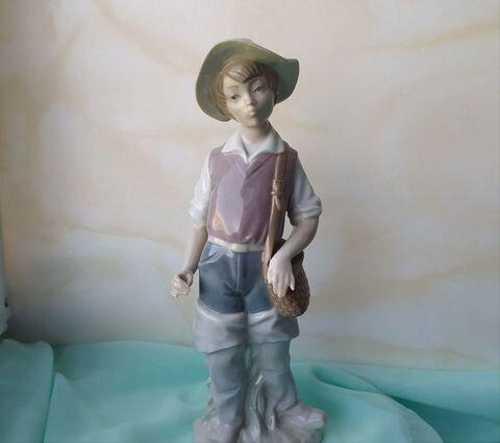 Статуэтка от Lladro, мальчик-рыбак