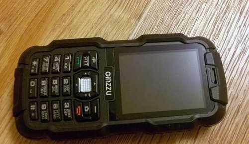 Продам защищенный телефон ginzzu R6
