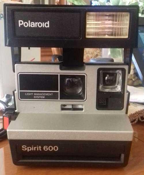 Продам Фотоаппарат Polaroid Spirit 600