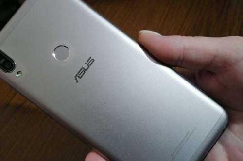 Телефон Asus zenfon m1