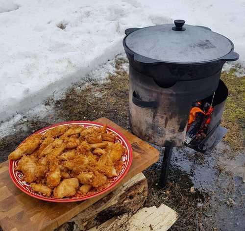 Продается чугунный набор для готовки на огне