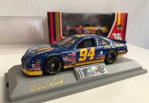 Revell 1/43 Nascar Ford Thunderbird