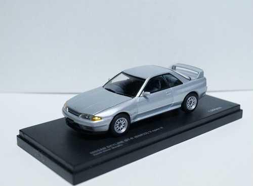 Nissan Skyline R32 Kyosho 1/43