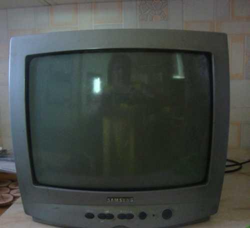 Телевизор "Самсунг" d-37 см - продам