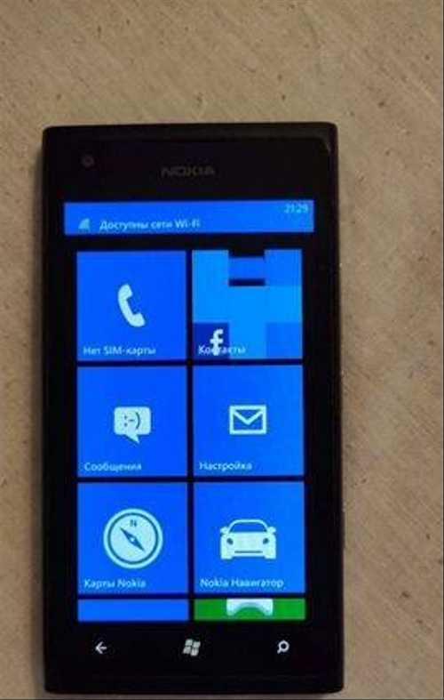Телефон Nokia Lumia 900