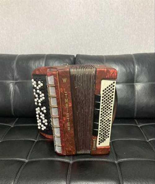 Баян